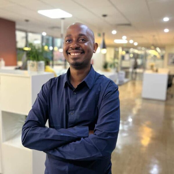 Albert Mwamburi - Errant Journal